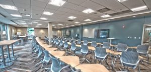 How to Arrange Triangle Desks | 10 Effective Methods (2025)