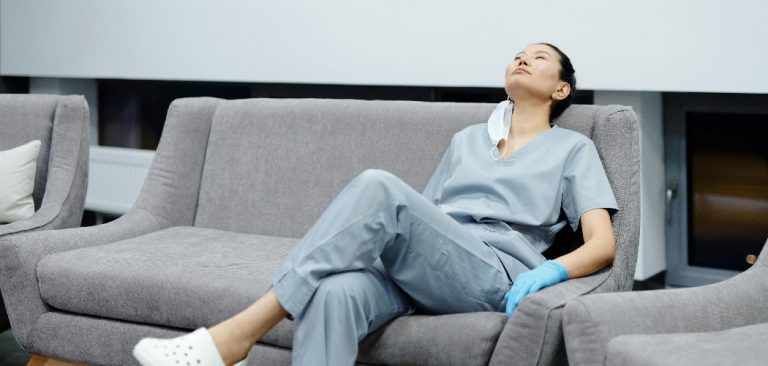 How to Sit Properly on a Sofa | 10 Effective Methods (2026)